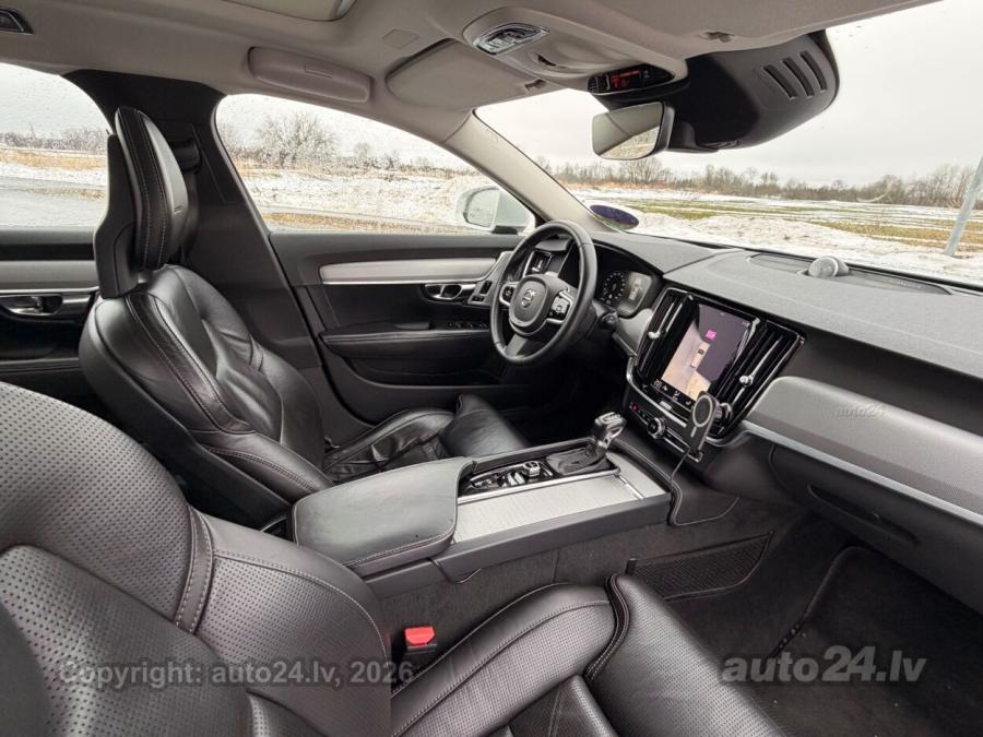 Белый Вольво В90 2017 в Таллин, объемом двигателя 2.00 л и пробегом 237 тыс. км за 22500 €, фото 18 на AUTOMOTO.COM.LV