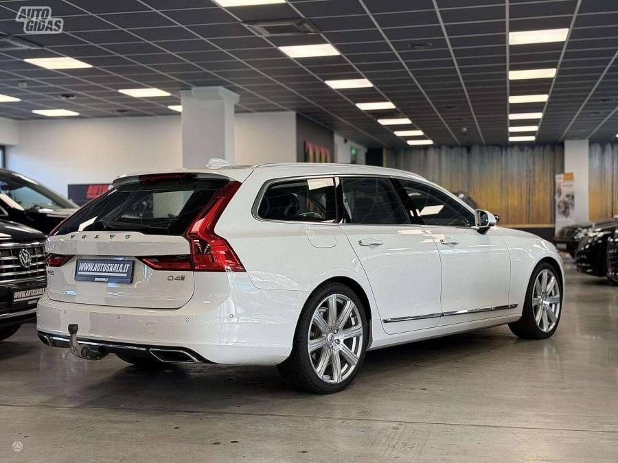 Balts Volvo V90 2017 Klaipėda, ar dzinēja tilpumu 2.00 L un nobraukumu 302 tūkst. km par 16950 €, foto 5 vietnē AUTOMOTO.COM.LV