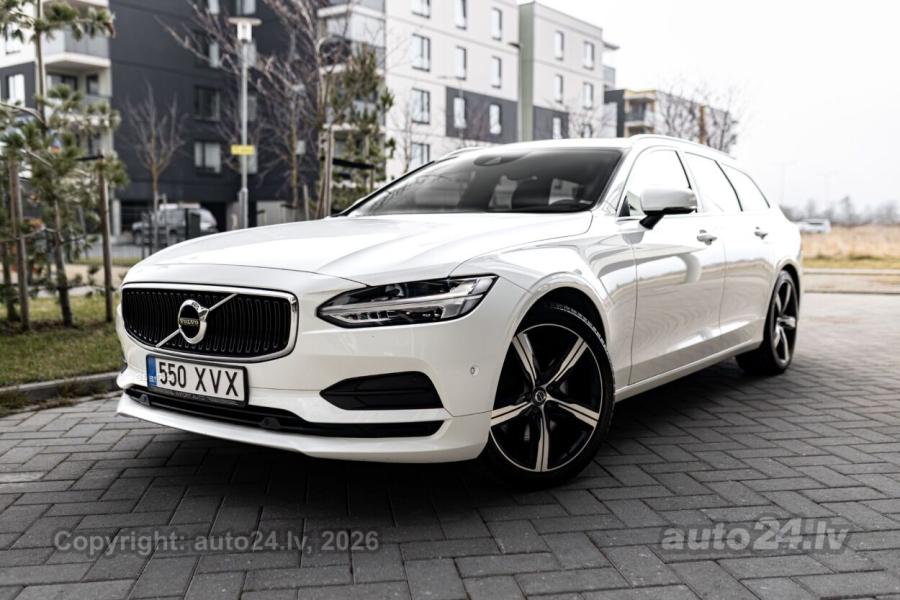 White Volvo V90 2017 in Tallinn, with an engine capacity of 2.00 L and mileage of 230 thousand km for 15990 €, photo 1 on AUTOMOTO.COM.LV