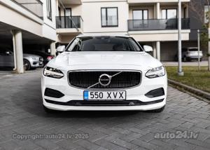 White Volvo V90 2017 in Tallinn, with an engine capacity of 2.00 L and mileage of 230 thousand km for 15990 €, photo 3 on AUTOMOTO.COM.LV
