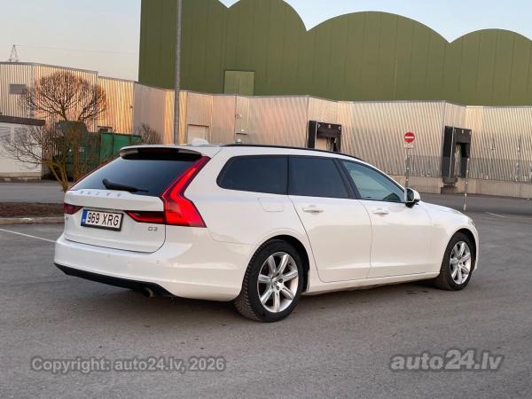 Balts Volvo V90 2017 Tartu, ar dzinēja tilpumu 2.00 L un nobraukumu 251 tūkst. km par 13900 €, foto 5 vietnē AUTOMOTO.COM.LV