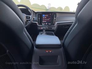 Balts Volvo V90 2017 Tartu, ar dzinēja tilpumu 2.00 L un nobraukumu 251 tūkst. km par 13900 €, foto 12 vietnē AUTOMOTO.COM.LV