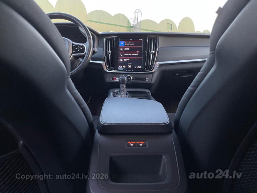 Balts Volvo V90 2017 Tartu, ar dzinēja tilpumu 2.00 L un nobraukumu 251 tūkst. km par 13900 €, foto 12 vietnē AUTOMOTO.COM.LV