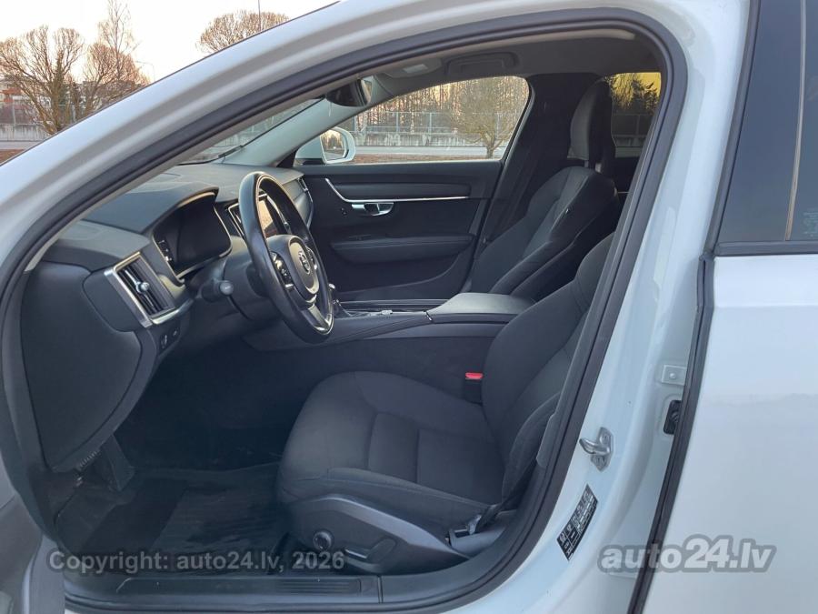 Balts Volvo V90 2017 Tartu, ar dzinēja tilpumu 2.00 L un nobraukumu 251 tūkst. km par 13900 €, foto 14 vietnē AUTOMOTO.COM.LV