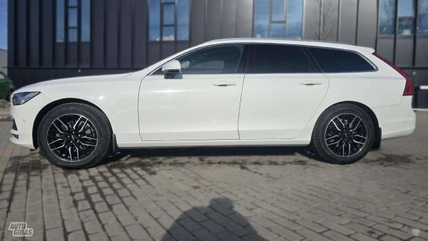 Balts Volvo V90 2017 Viļņa, ar dzinēja tilpumu 2.00 L un nobraukumu 223 tūkst. km par 15800 €, foto 1 vietnē AUTOMOTO.COM.LV