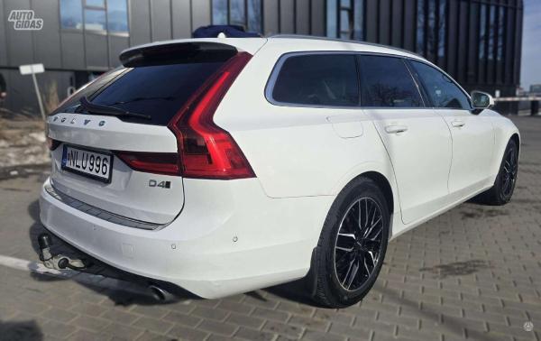 Balts Volvo V90 2017 Viļņa, ar dzinēja tilpumu 2.00 L un nobraukumu 223 tūkst. km par 15800 €, foto 7 vietnē AUTOMOTO.COM.LV