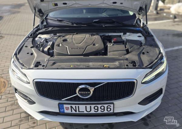 Balts Volvo V90 2017 Viļņa, ar dzinēja tilpumu 2.00 L un nobraukumu 223 tūkst. km par 15800 €, foto 10 vietnē AUTOMOTO.COM.LV