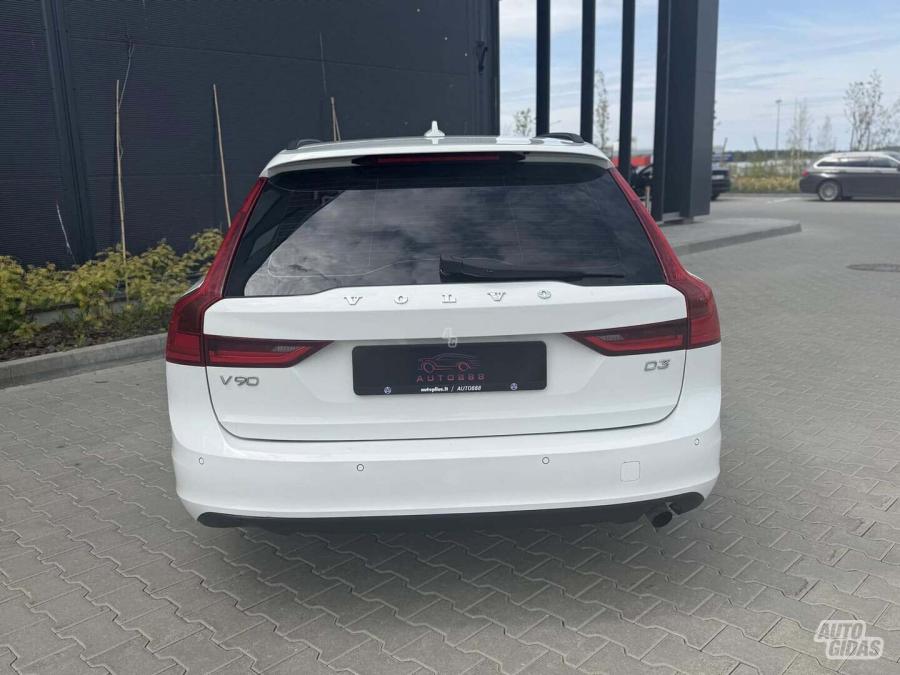 White Volvo V90 2017 in Vilnius, with an engine capacity of 2.00 L and mileage of 260 thousand km for 14700 €, photo 9 on AUTOMOTO.COM.LV