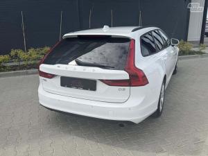 White Volvo V90 2017 in Vilnius, with an engine capacity of 2.00 L and mileage of 260 thousand km for 14700 €, photo 10 on AUTOMOTO.COM.LV
