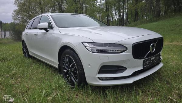 Balts Volvo V90 2017 Viļņa, ar dzinēja tilpumu 2.00 L un nobraukumu 223 tūkst. km par 15470 €, foto 3 vietnē AUTOMOTO.COM.LV