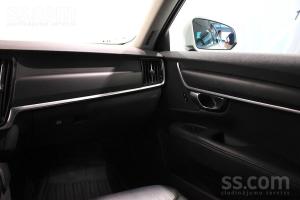 Balts Volvo V90 2017 Rīga, ar dzinēja tilpumu 2.00 L un nobraukumu 198 tūkst. km par 14950 €, foto 8 vietnē AUTOMOTO.COM.LV