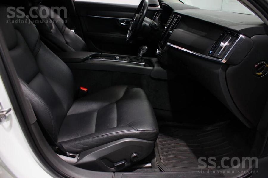 Balts Volvo V90 2017 Rīga, ar dzinēja tilpumu 2.00 L un nobraukumu 198 tūkst. km par 14950 €, foto 10 vietnē AUTOMOTO.COM.LV