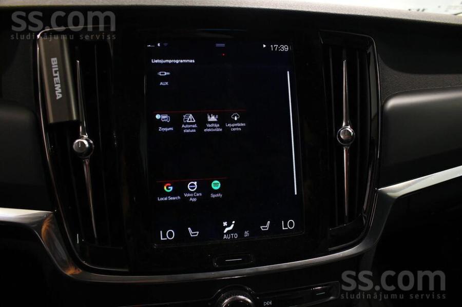 Balts Volvo V90 2017 Rīga, ar dzinēja tilpumu 2.00 L un nobraukumu 198 tūkst. km par 14950 €, foto 20 vietnē AUTOMOTO.COM.LV