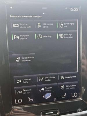 White Volvo V90 2017 in Vilnius, with an engine capacity of 2.00 L and mileage of 259 thousand km for 11999 €, photo 22 on AUTOMOTO.COM.LV