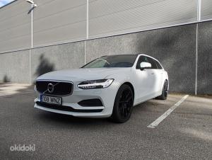 White Volvo V90 2017 in Parnu, with an engine capacity of 2.00 L and mileage of 259 thousand km for 19500 €, photo 3 on AUTOMOTO.COM.LV