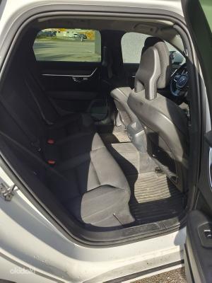 White Volvo V90 2017 in Parnu, with an engine capacity of 2.00 L and mileage of 259 thousand km for 19500 €, photo 22 on AUTOMOTO.COM.LV