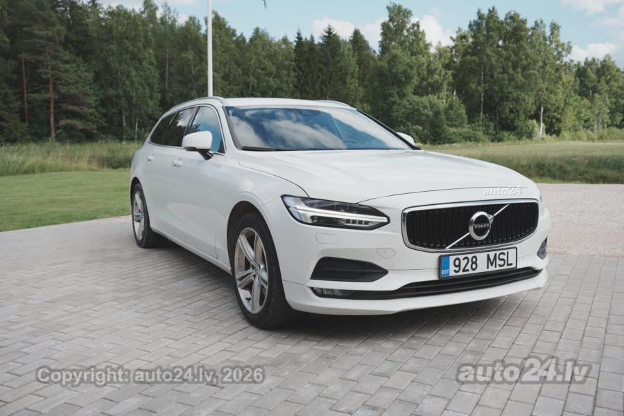 White Volvo V90 2017 in Tallinn, with an engine capacity of 2.00 L and mileage of 326 thousand km for 14500 €, photo 1 on AUTOMOTO.COM.LV
