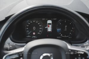 White Volvo V90 2017 in Tallinn, with an engine capacity of 2.00 L and mileage of 326 thousand km for 14500 €, photo 4 on AUTOMOTO.COM.LV