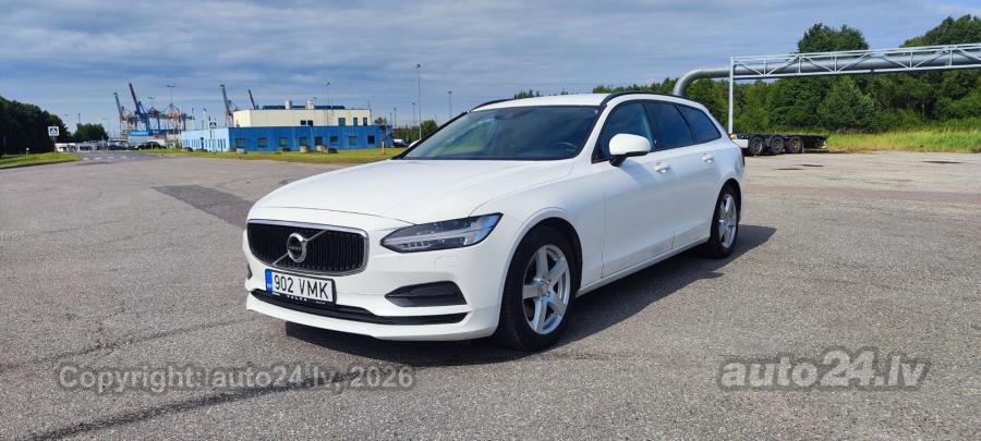 White Volvo V90 2017 in Tallinn, with an engine capacity of 2.00 L and mileage of 247 thousand km for 19900 €, photo 4 on AUTOMOTO.COM.LV
