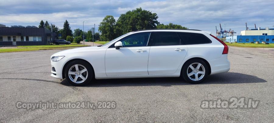 White Volvo V90 2017 in Tallinn, with an engine capacity of 2.00 L and mileage of 247 thousand km for 19900 €, photo 5 on AUTOMOTO.COM.LV