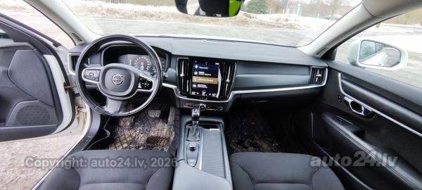 Белый Вольво В90 2017 в Таллин, объемом двигателя 2.00 л и пробегом 247 тыс. км за 19900 €, фото 10 на AUTOMOTO.COM.LV