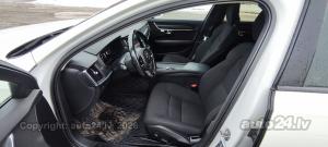 White Volvo V90 2017 in Tallinn, with an engine capacity of 2.00 L and mileage of 247 thousand km for 19900 €, photo 12 on AUTOMOTO.COM.LV