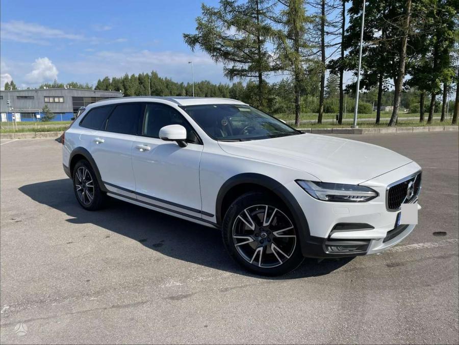 Balts Volvo V90 2017 Panevēža, ar dzinēja tilpumu 1.97 L un nobraukumu 348 tūkst. km par 14999 €, foto 1 vietnē AUTOMOTO.COM.LV