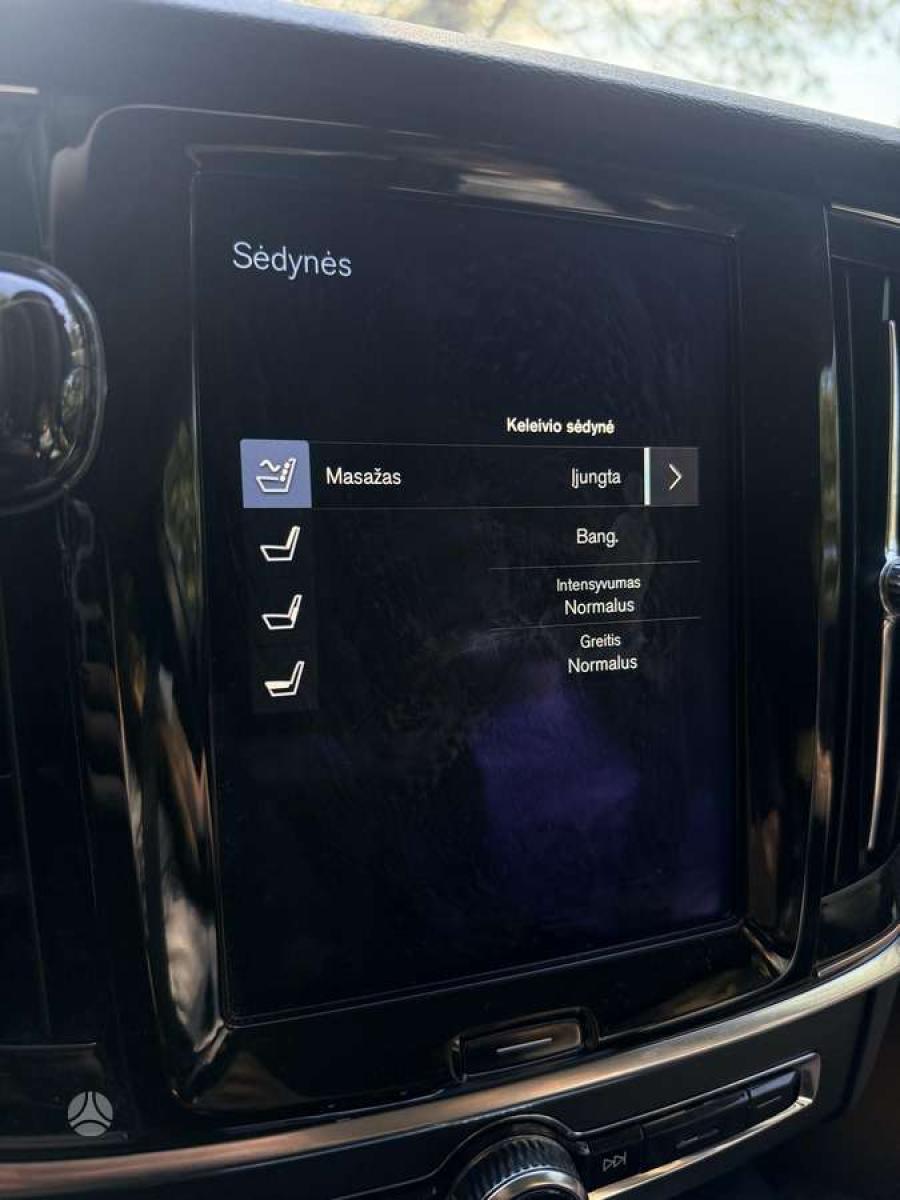 Balts Volvo V90 2017 Panevēža, ar dzinēja tilpumu 1.97 L un nobraukumu 348 tūkst. km par 14999 €, foto 14 vietnē AUTOMOTO.COM.LV