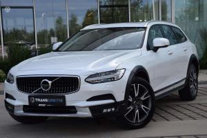 White Volvo V90 2017 in Vilnius, with an engine capacity of 1.97 L and mileage of 273 thousand km for 18250 €, photo 3 on AUTOMOTO.COM.LV