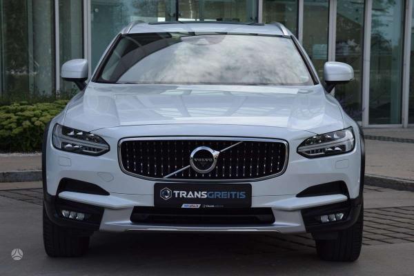 Balts Volvo V90 2017 Viļņa, ar dzinēja tilpumu 1.97 L un nobraukumu 273 tūkst. km par 18250 €, foto 3 vietnē AUTOMOTO.COM.LV