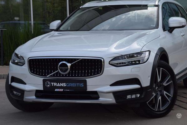 Balts Volvo V90 2017 Viļņa, ar dzinēja tilpumu 1.97 L un nobraukumu 273 tūkst. km par 18250 €, foto 5 vietnē AUTOMOTO.COM.LV