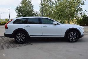 White Volvo V90 2017 in Vilnius, with an engine capacity of 1.97 L and mileage of 273 thousand km for 18250 €, photo 13 on AUTOMOTO.COM.LV