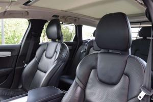 White Volvo V90 2017 in Vilnius, with an engine capacity of 1.97 L and mileage of 273 thousand km for 18250 €, photo 24 on AUTOMOTO.COM.LV