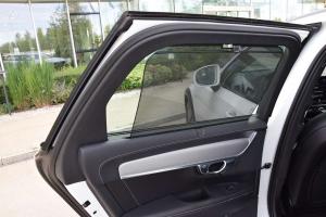 White Volvo V90 2017 in Vilnius, with an engine capacity of 1.97 L and mileage of 273 thousand km for 18250 €, photo 36 on AUTOMOTO.COM.LV