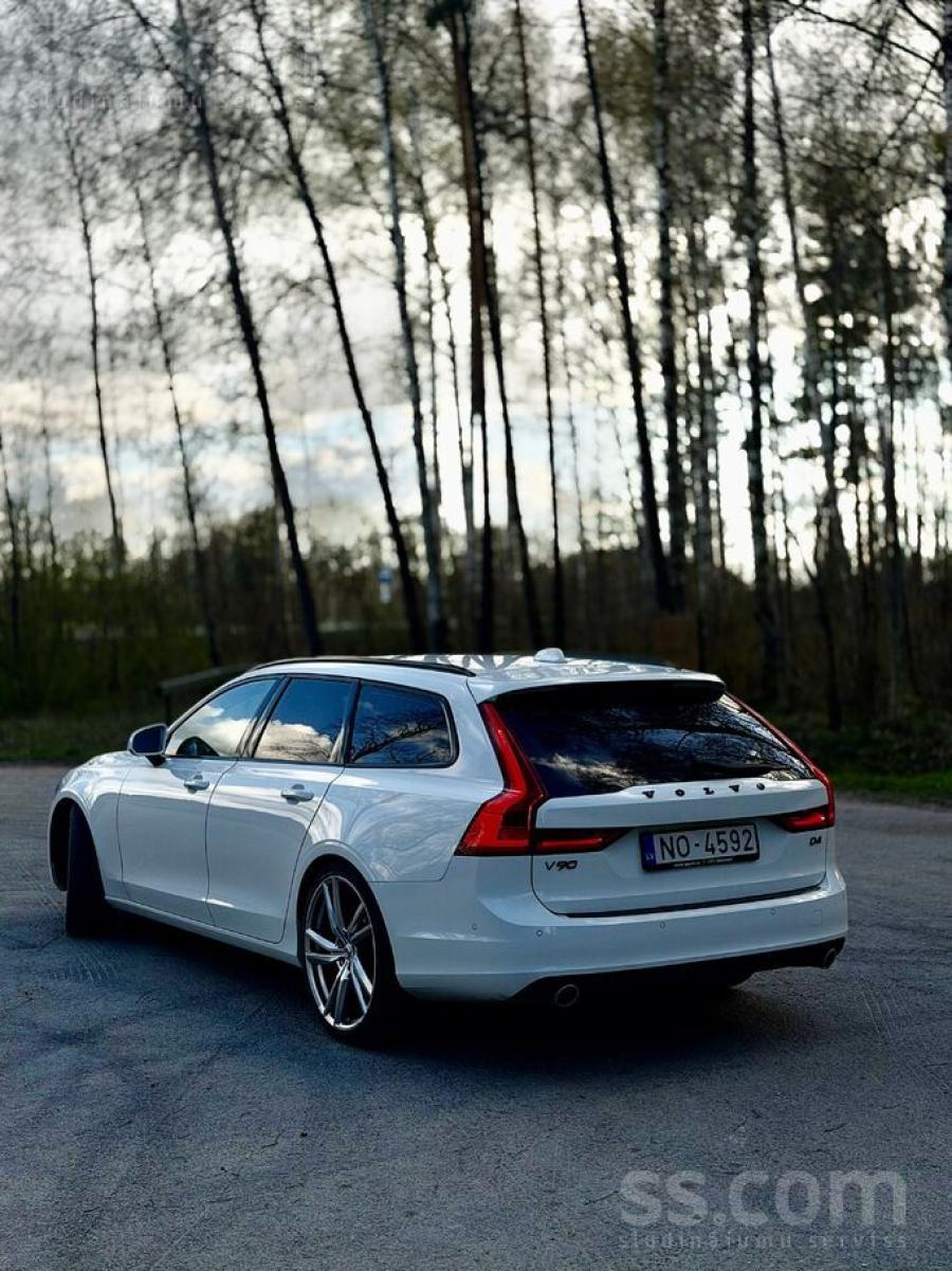 Balts Volvo V90 2017 Jelgava, ar dzinēja tilpumu 2.00 L un nobraukumu 312 tūkst. km par 14500 €, foto 4 vietnē AUTOMOTO.COM.LV
