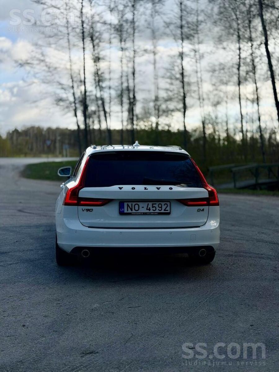 Balts Volvo V90 2017 Jelgava, ar dzinēja tilpumu 2.00 L un nobraukumu 312 tūkst. km par 14500 €, foto 5 vietnē AUTOMOTO.COM.LV