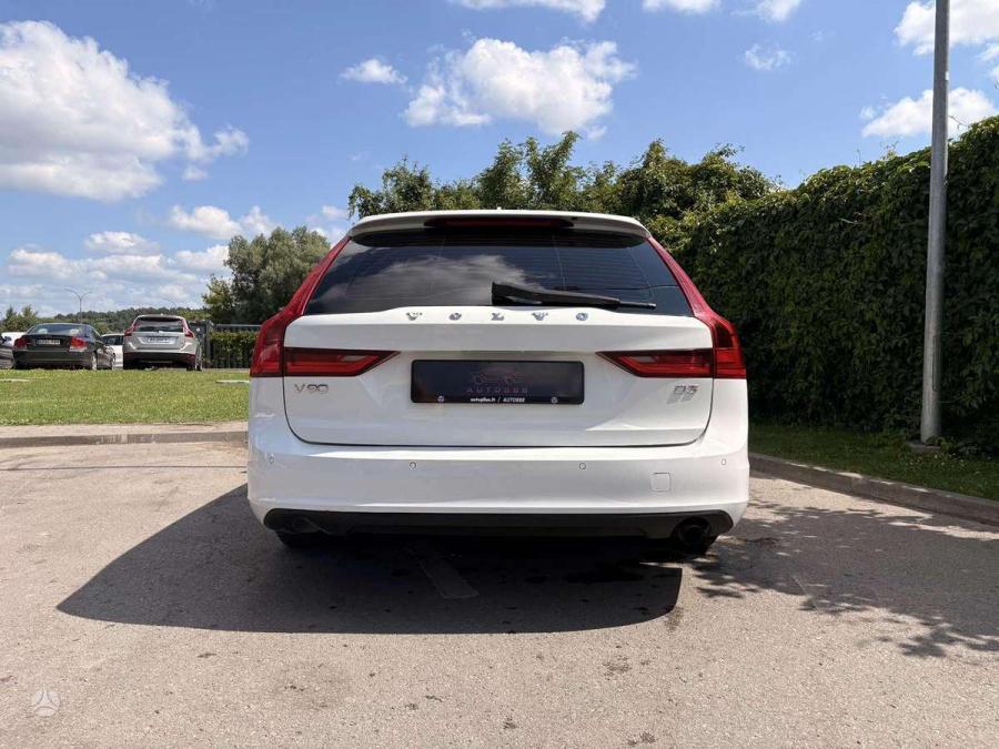 Balts Volvo V90 2017 Viļņa, ar dzinēja tilpumu 2.00 L un nobraukumu 260 tūkst. km par 11999 €, foto 4 vietnē AUTOMOTO.COM.LV