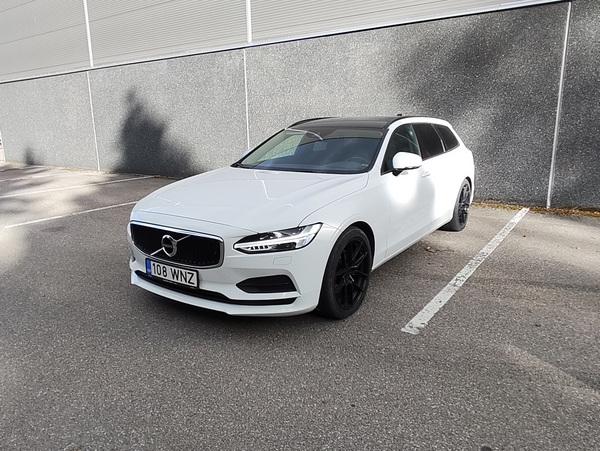 White Volvo V90 2017 in Parnu, with an engine capacity of 2.00 L and mileage of 287 thousand km for 19500 €, photo 7 on AUTOMOTO.COM.LV