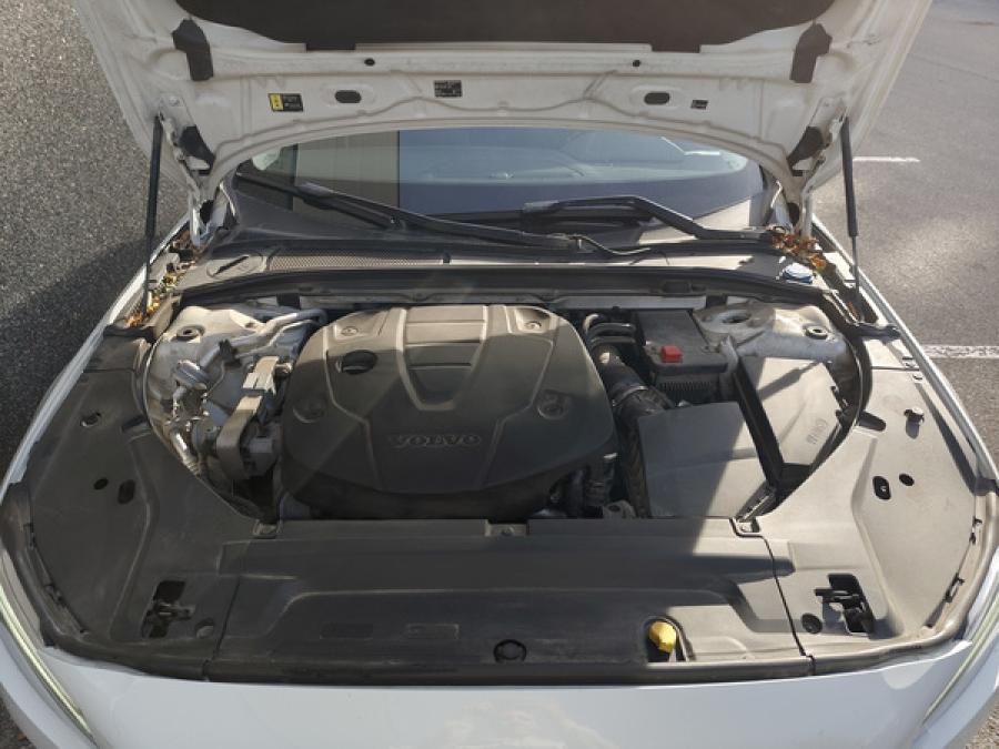 Balts Volvo V90 2017 Pērnava, ar dzinēja tilpumu 2.00 L un nobraukumu 287 tūkst. km par 19500 €, foto 11 vietnē AUTOMOTO.COM.LV