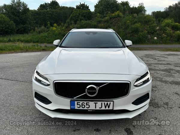 Balts Volvo V90 2018 Tallina, ar dzinēja tilpumu 2.00 L un nobraukumu 97 tūkst. km par 25900 €, foto 2 vietnē AUTOMOTO.COM.LV