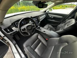Balts Volvo V90 2018 Tallina, ar dzinēja tilpumu 2.00 L un nobraukumu 97 tūkst. km par 25900 €, foto 9 vietnē AUTOMOTO.COM.LV