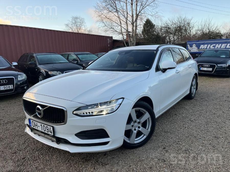 White Volvo V90 2018 in Riga, with an engine capacity of 2.00 L and mileage of 0 thousand km for 10490 €, photo 1 on AUTOMOTO.COM.LV