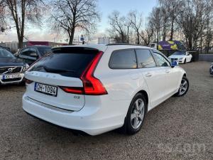 White Volvo V90 2018 in Riga, with an engine capacity of 2.00 L and mileage of 0 thousand km for 10490 €, photo 4 on AUTOMOTO.COM.LV