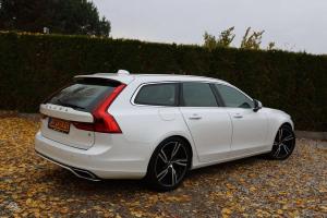 Balts Volvo V90 2018 Alīta, ar dzinēja tilpumu 2.00 L un nobraukumu 275 tūkst. km par 15700 €, foto 4 vietnē AUTOMOTO.COM.LV