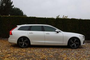Balts Volvo V90 2018 Alīta, ar dzinēja tilpumu 2.00 L un nobraukumu 275 tūkst. km par 15700 €, foto 6 vietnē AUTOMOTO.COM.LV