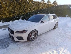 White Volvo V90 2018 in Kaunas, with an engine capacity of 2.00 L and mileage of 544 thousand km for 6700 €, photo  on AUTOMOTO.COM.LV