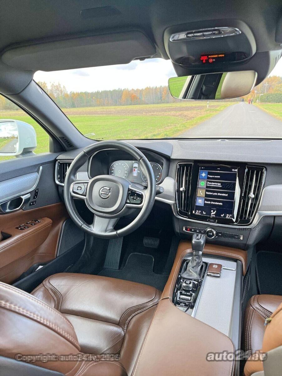 Balts Volvo V90 2018 Tartu, ar dzinēja tilpumu 2.00 L un nobraukumu 200 tūkst. km par 23300 €, foto 16 vietnē AUTOMOTO.COM.LV