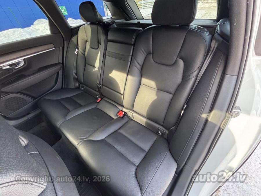 Balts Volvo V90 2018 Paide, ar dzinēja tilpumu 2.00 L un nobraukumu 219 tūkst. km par 21490 €, foto 13 vietnē AUTOMOTO.COM.LV