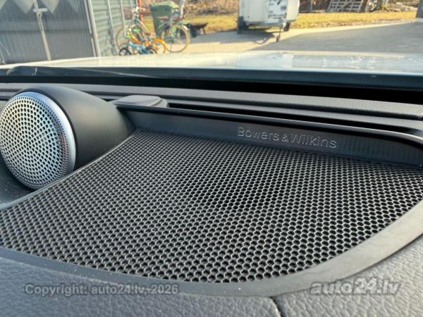 Белый Вольво В90 2018 в Таллин, объемом двигателя 2.00 л и пробегом 176 тыс. км за 25790 €, фото 11 на AUTOMOTO.COM.LV