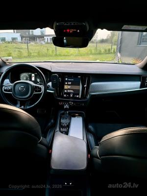 Balts Volvo V90 2018 Tartu, ar dzinēja tilpumu 2.00 L un nobraukumu 171 tūkst. km par 21900 €, foto 3 vietnē AUTOMOTO.COM.LV
